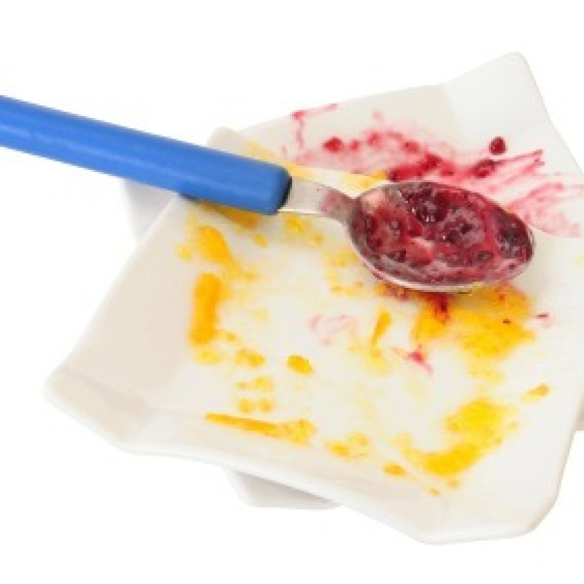 Removing Stains From Dishes | ThriftyFun