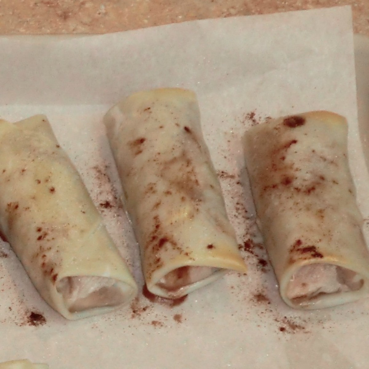 Making Baked Apple Egg Rolls | ThriftyFun