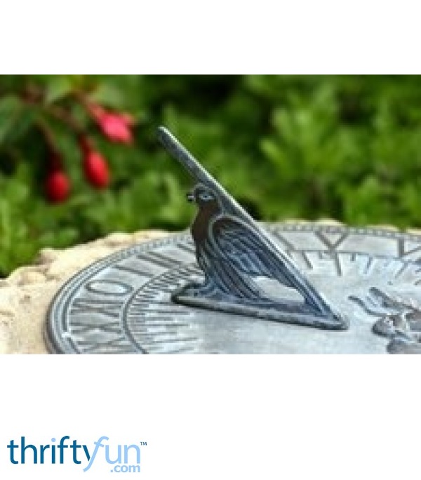 Using A Sundial | ThriftyFun