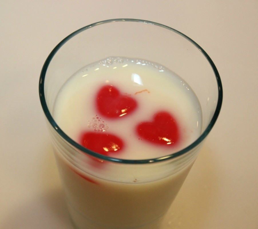 Heart Shaped Milk Ice Cubes | ThriftyFun