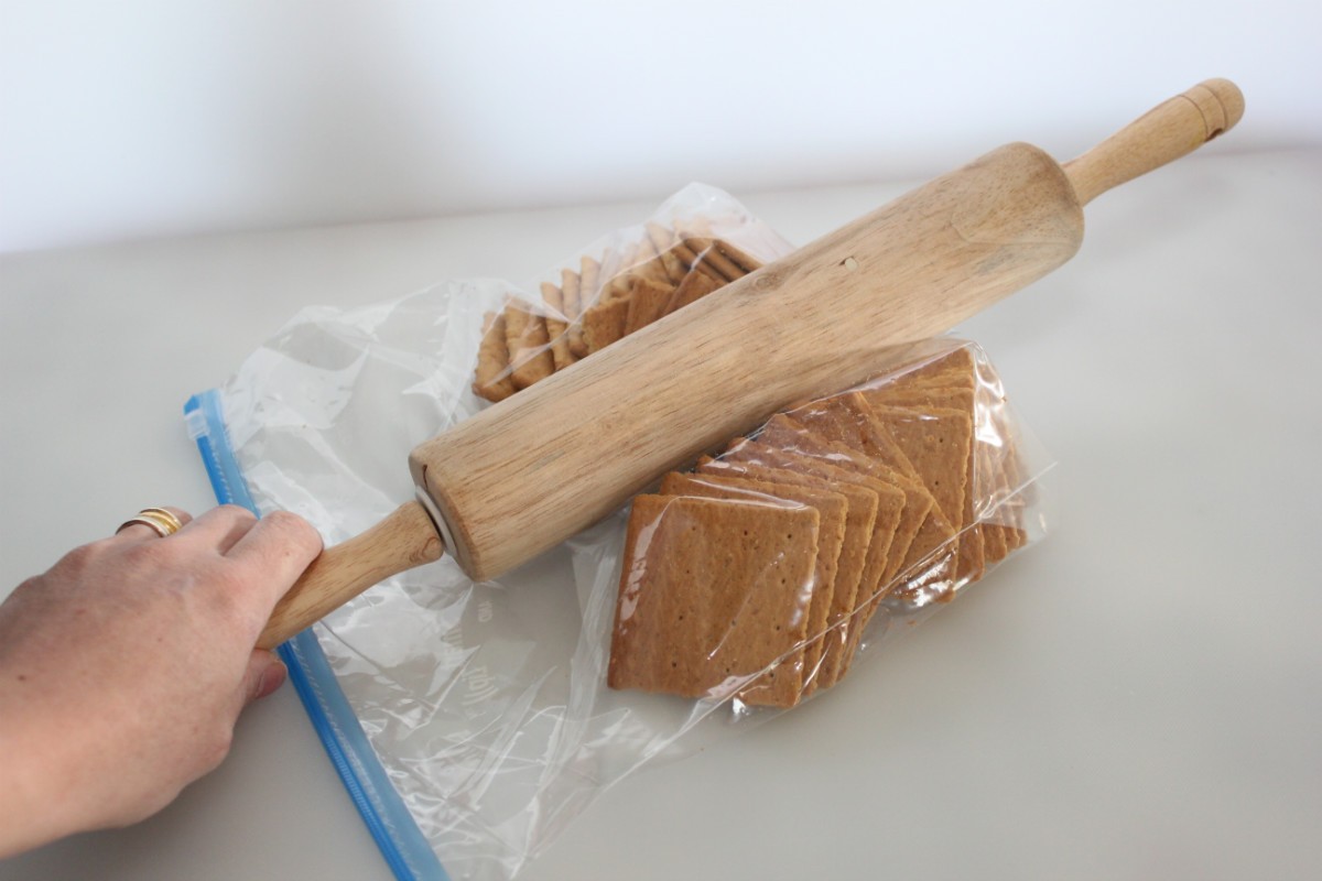 Graham Cracker Crust | ThriftyFun