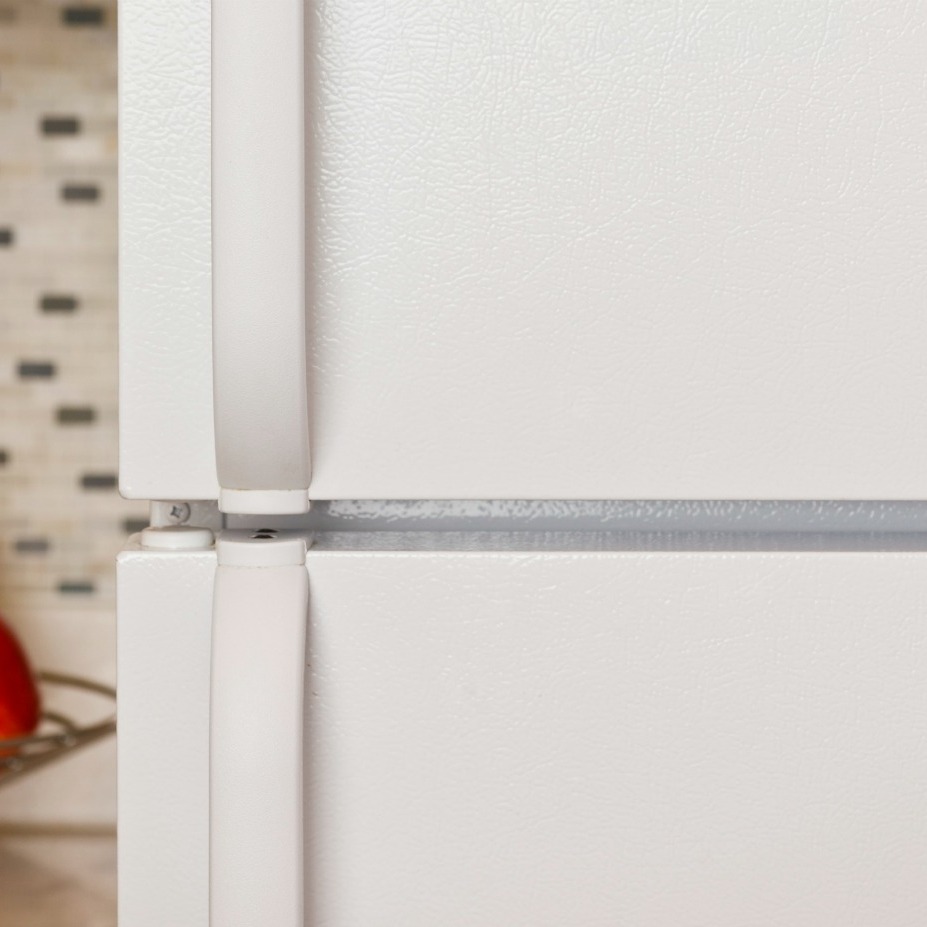 Fixing a Refrigerator Door Handle | ThriftyFun