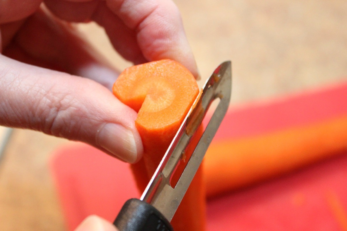 Making Heart Shaped Carrots ThriftyFun making-heart-shaped-carrots-thriftyfun