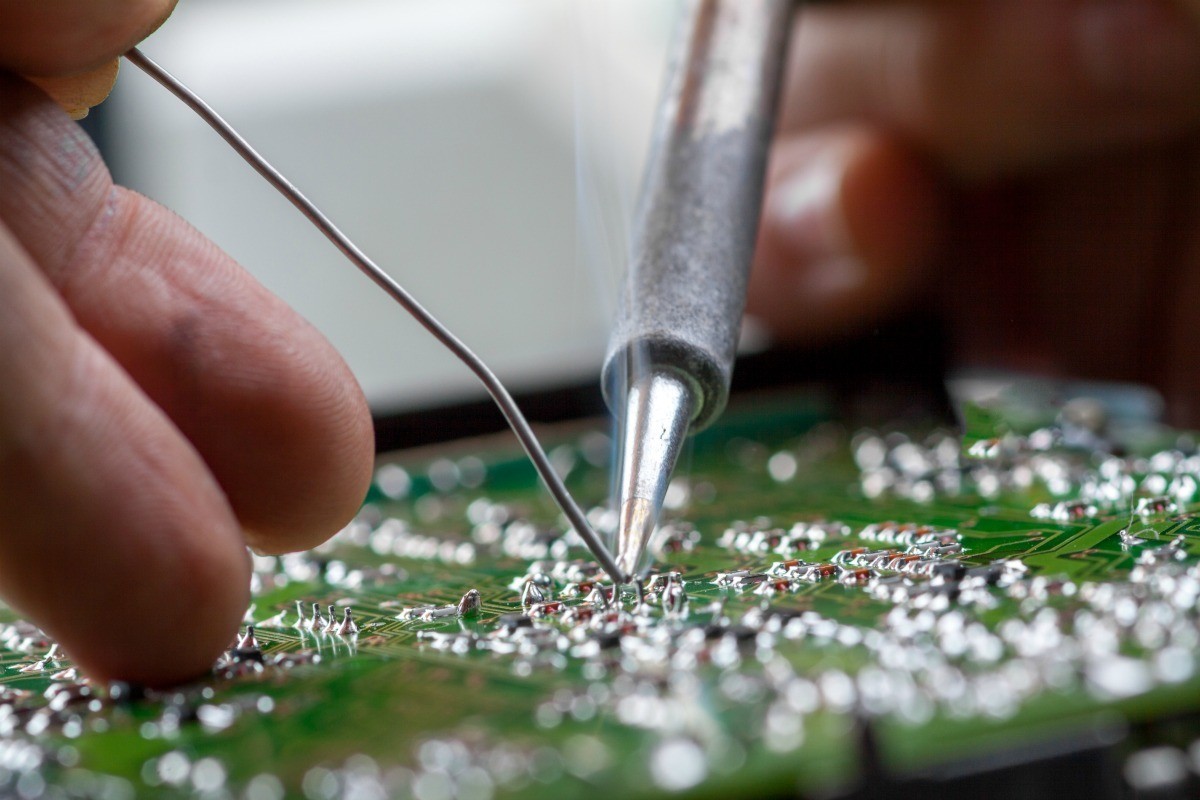 Repairing a Circuit Board? | ThriftyFun