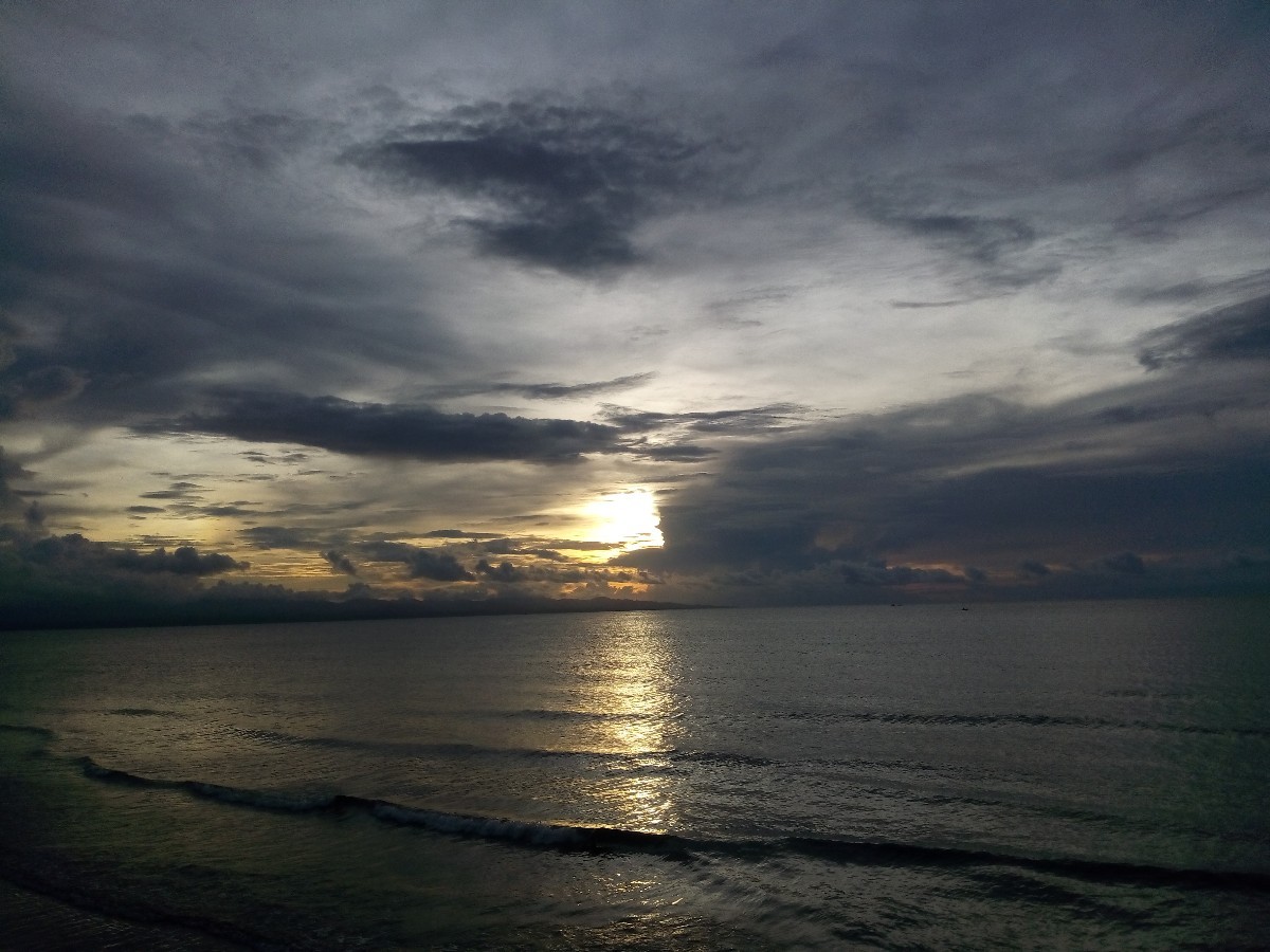 The Sunset (Philippines) | ThriftyFun