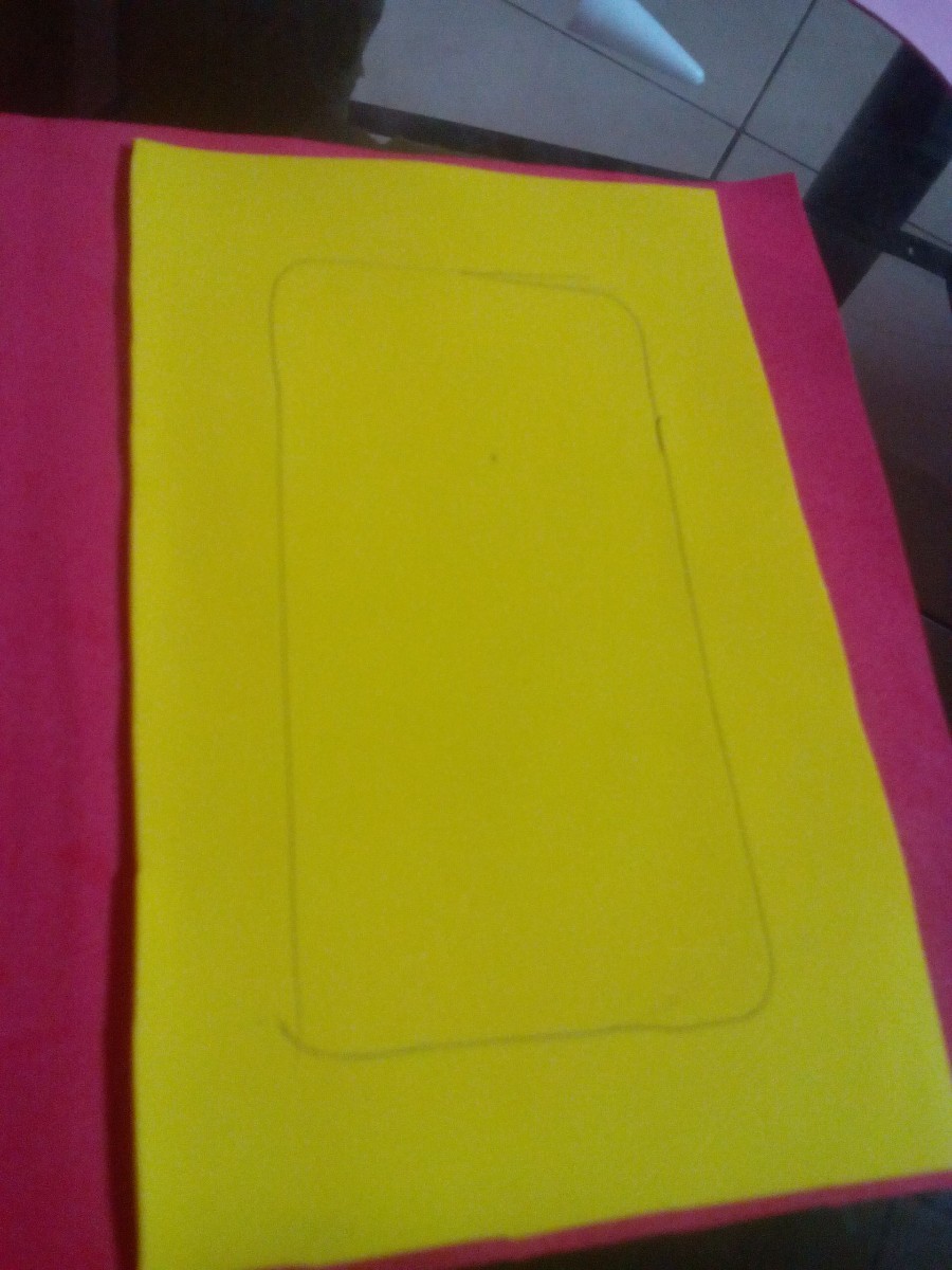 Pouch with Easy Tap Phone Case | ThriftyFun