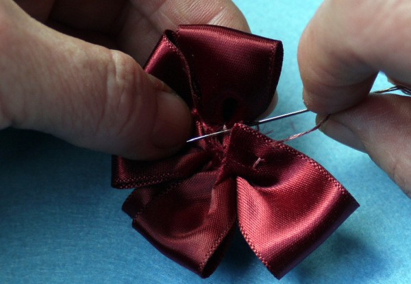 Making a Ribbon Brooch | ThriftyFun