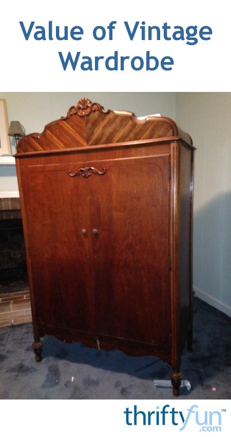 Finding the Value of a Vintage Wardrobe | ThriftyFun
