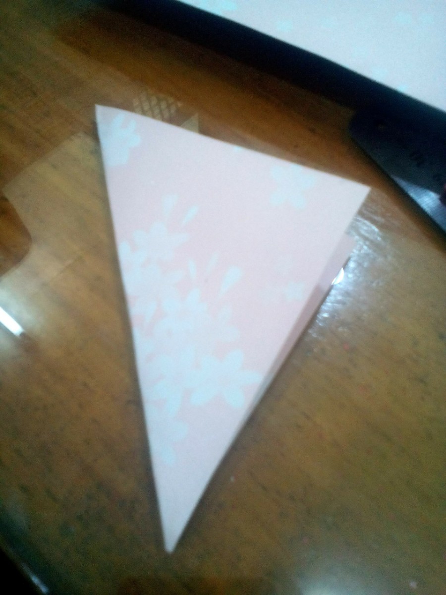 Folded Paper Photo Frame | ThriftyFun