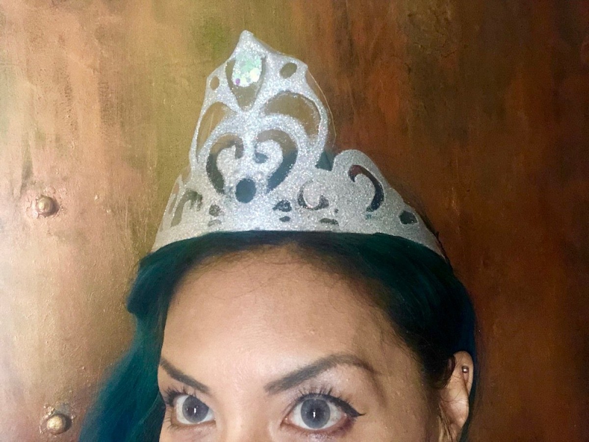 How to Make a Plastic Bottle Tiara | My Frugal Halloween