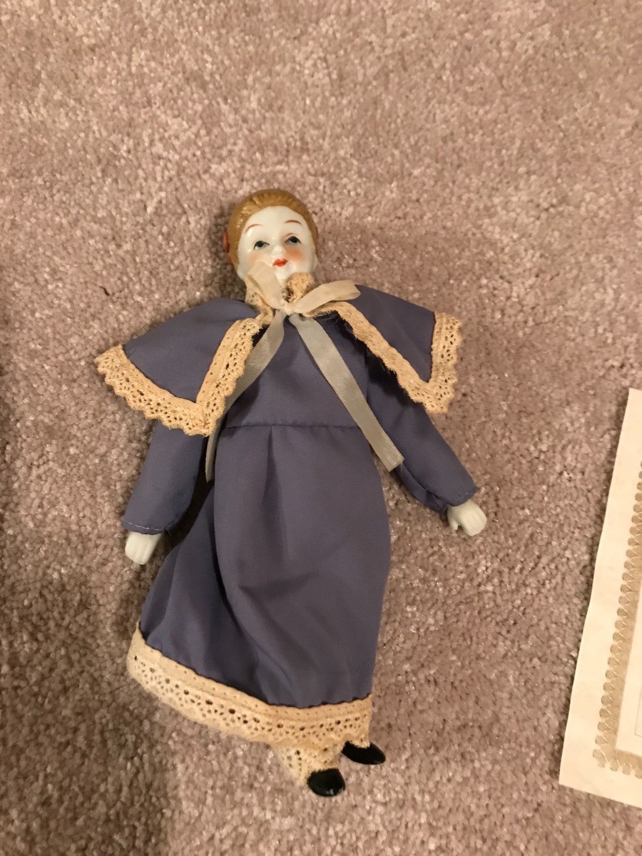 Identifying Porcelain Dolls? | ThriftyFun