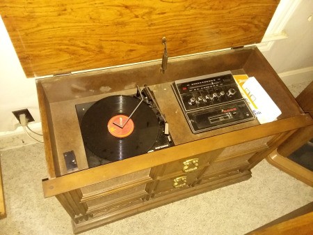 Value of a Vintage Zenith Console Stereo System? | ThriftyFun