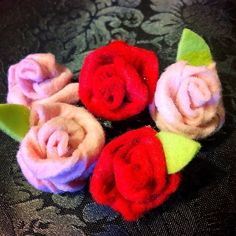 Easy Felt Flowers | ThriftyFun