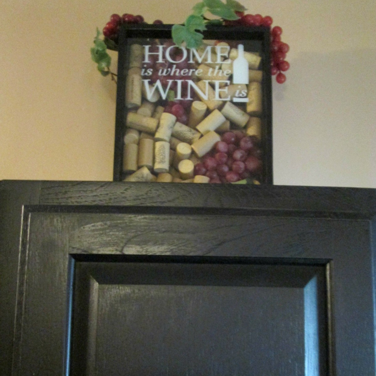 Using My Collection Of Wine Corks For Decorating | ThriftyFun