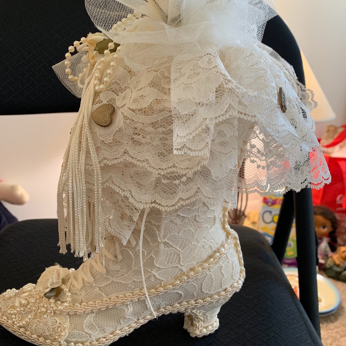 Victorian Porcelain Lace Up Boot? | ThriftyFun