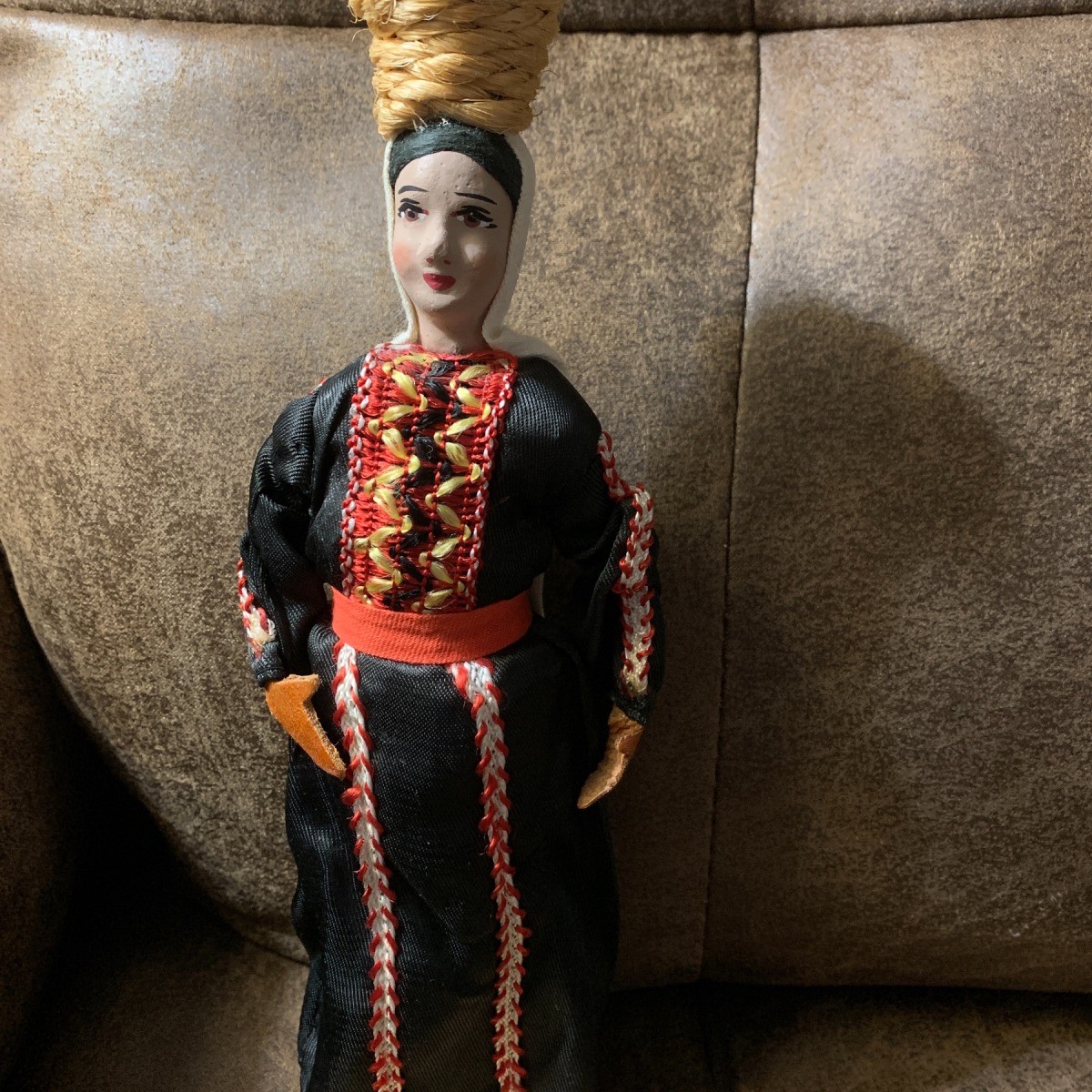 Maker of Beautiful Vintage Israeli Doll? | ThriftyFun