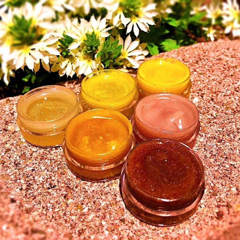 How to Make Natural Tinted Lip Balm | ThriftyFun