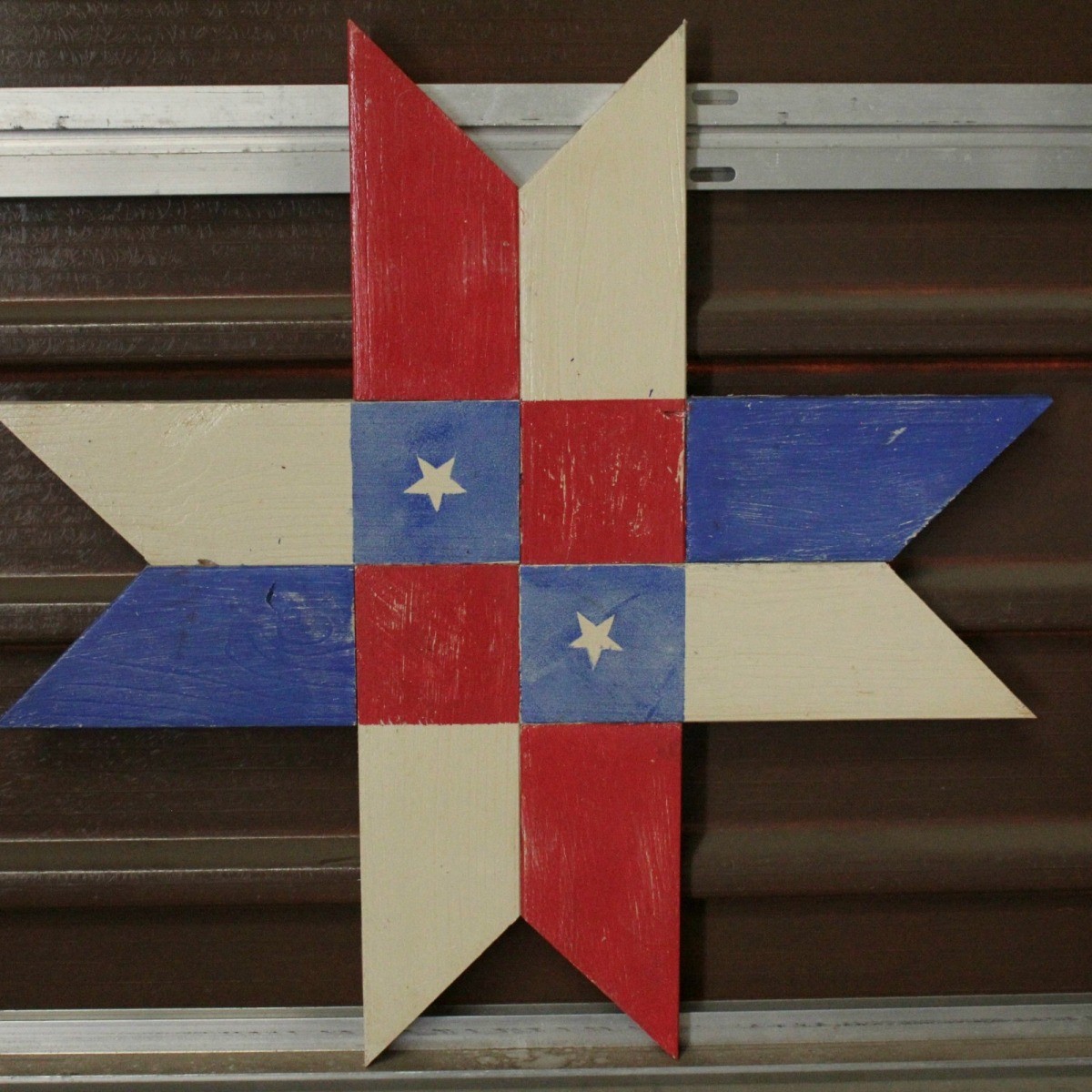 Wooden Quilt Patterned Barn Star | ThriftyFun