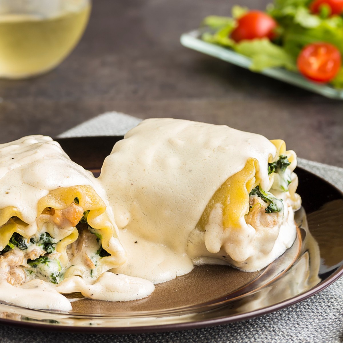 Making Lasagna Rolls | ThriftyFun