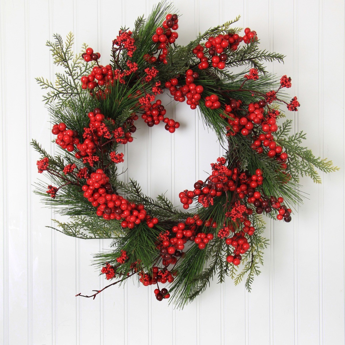 Hanging a Wreath | ThriftyFun