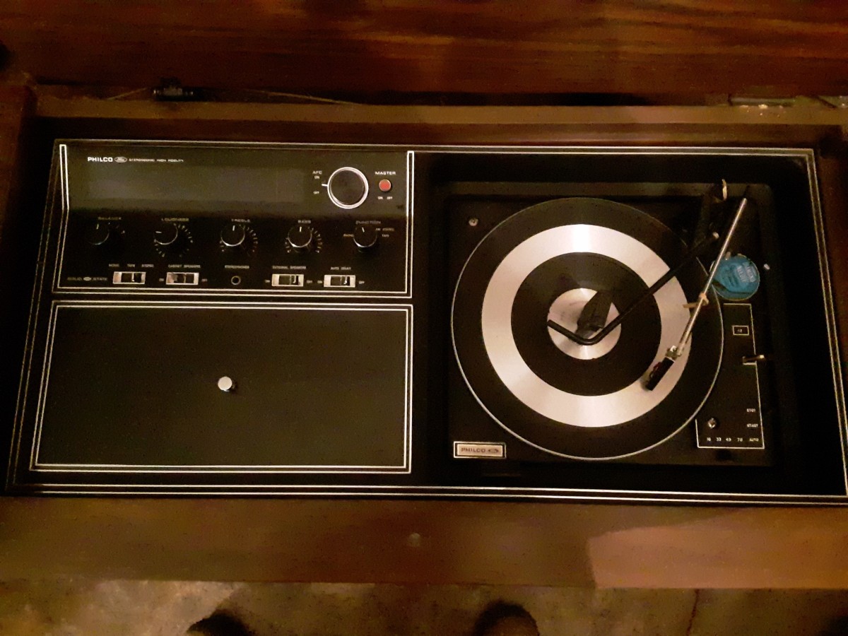 Value of a Philco Console Stereo? | ThriftyFun