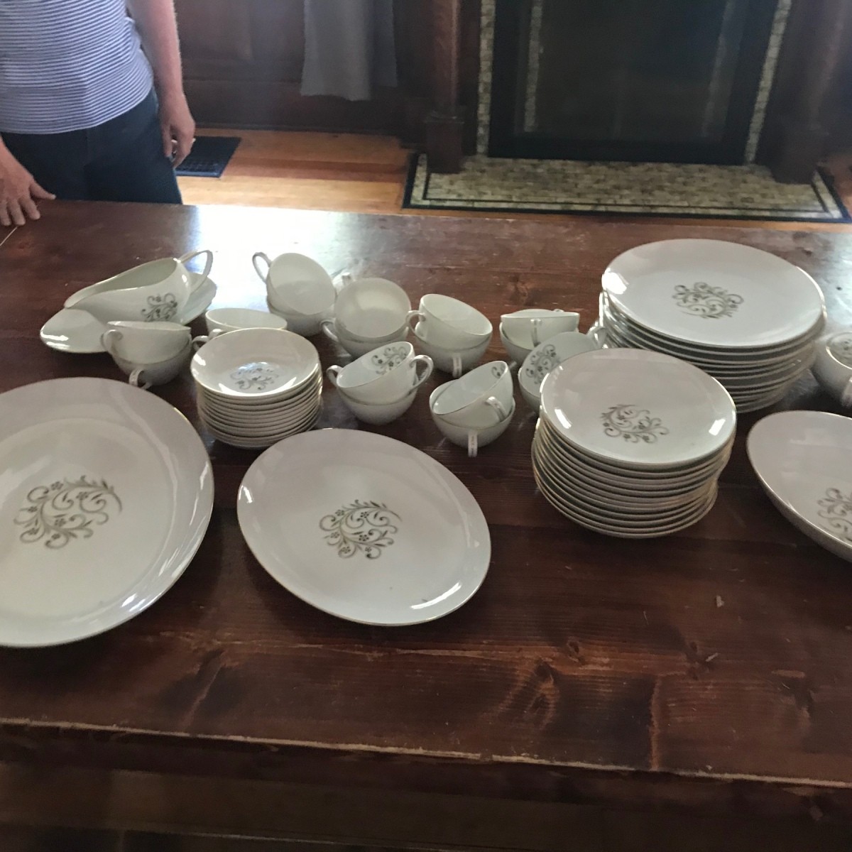 Value of Roberts China with Fairmont Pattern? | ThriftyFun