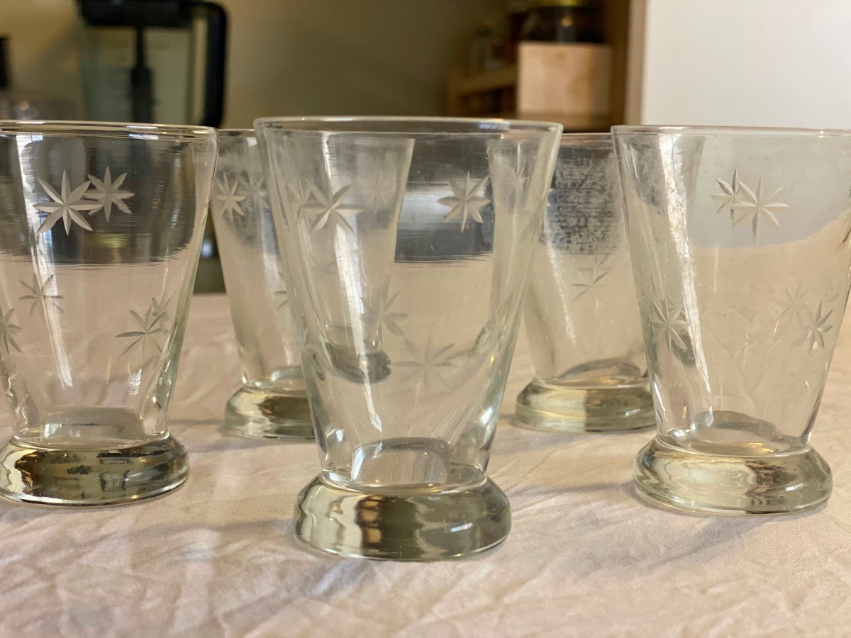 Identifying Vintage Glassware? | ThriftyFun