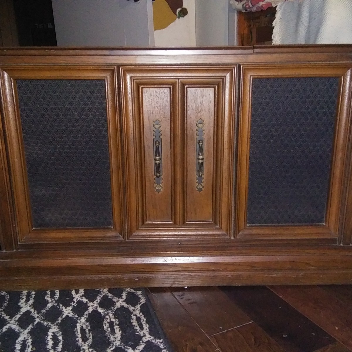 Information on Vintage Penncrest Console | ThriftyFun