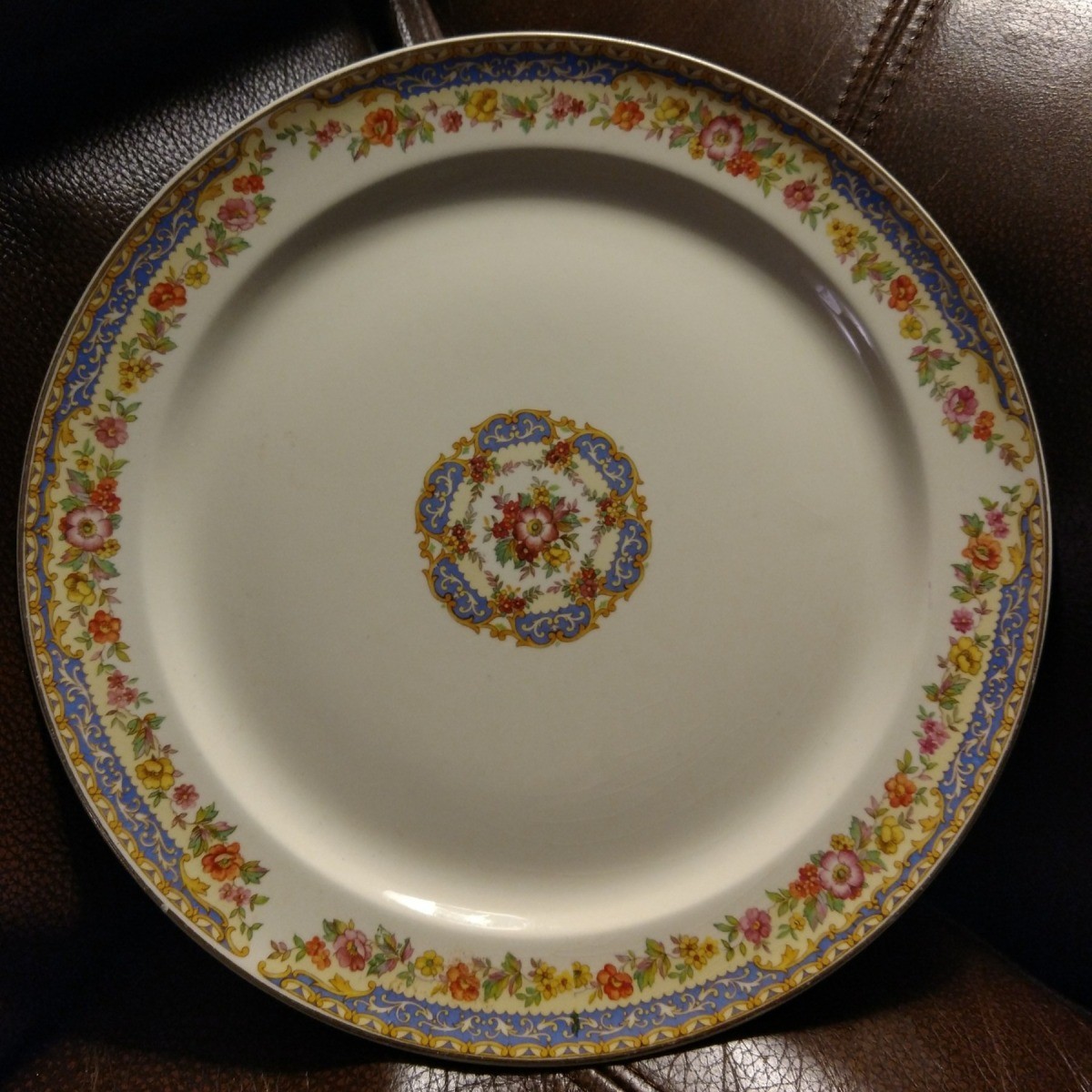Value of Taylor Smith & Taylor Dinnerware Set? | ThriftyFun