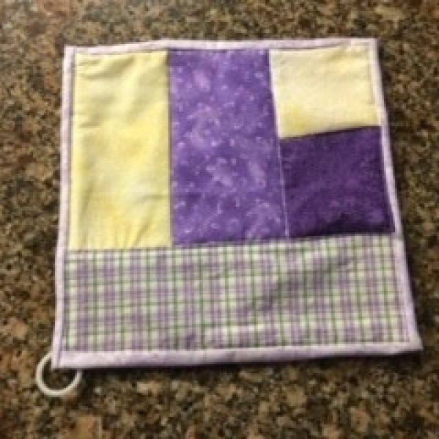 Quilted Hot Pad | ThriftyFun