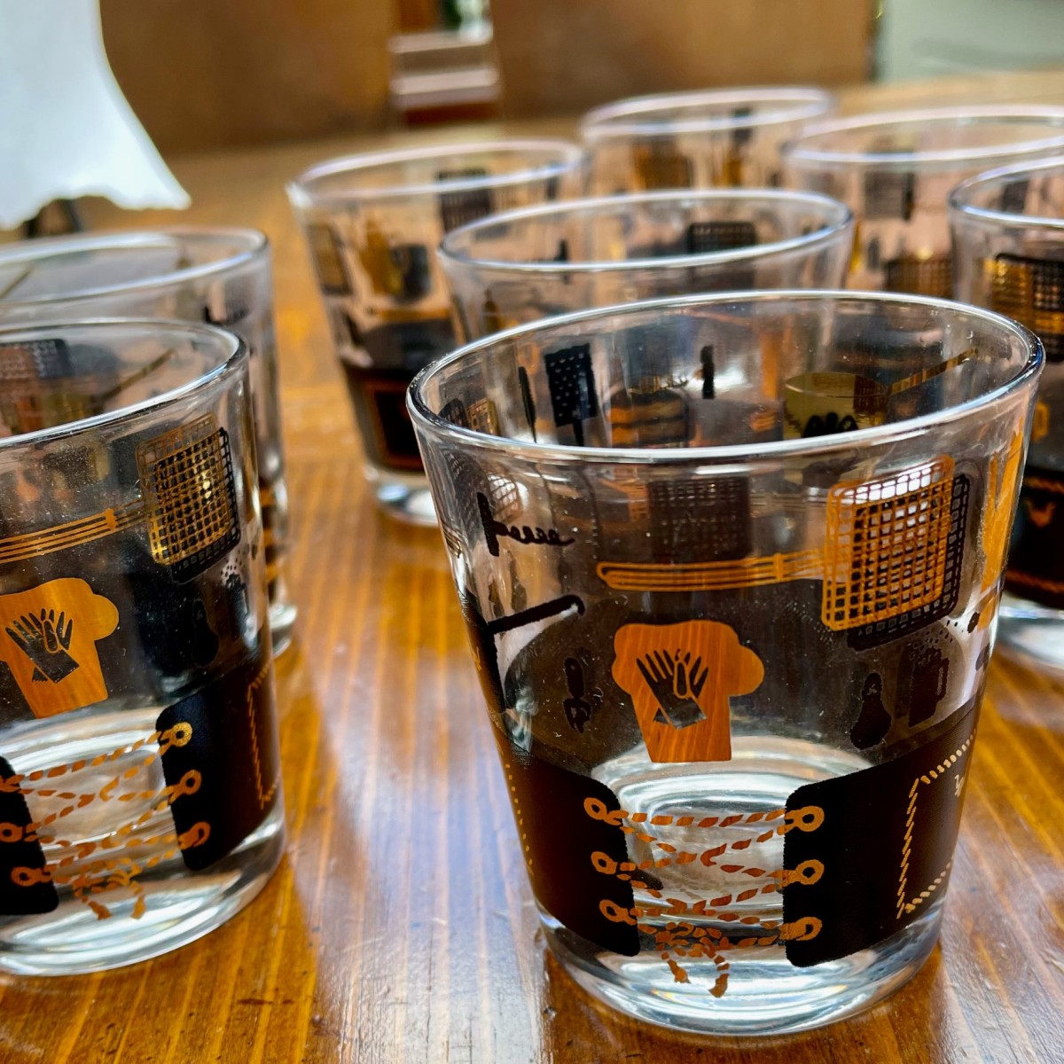 Information About Vintage Bar Glasses? | ThriftyFun