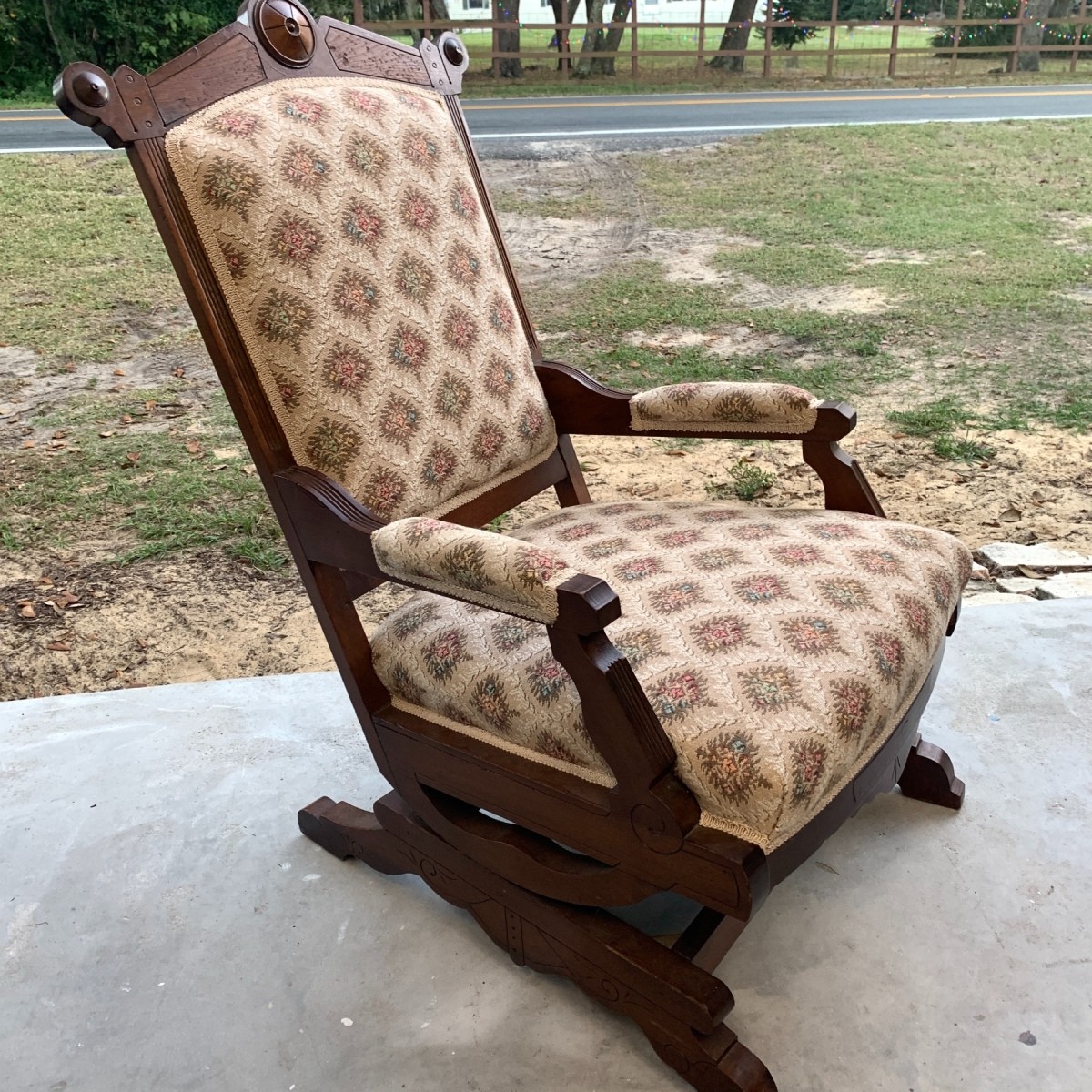 Identifying a Platform Rocker? | ThriftyFun