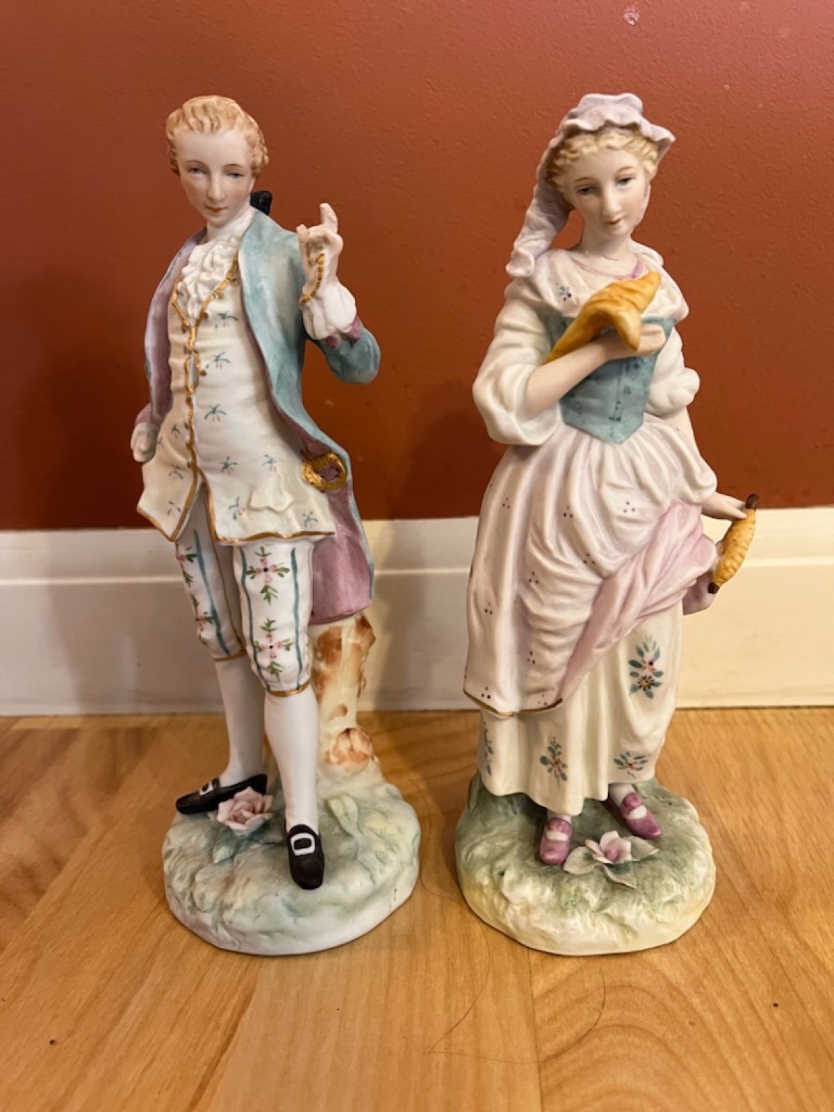 Identifying Figurines? | ThriftyFun