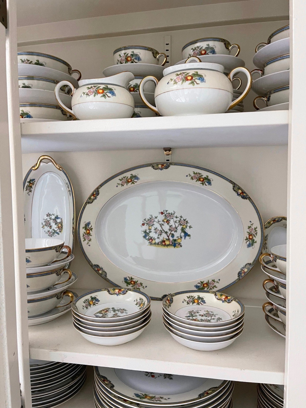 Information About China Set? | ThriftyFun