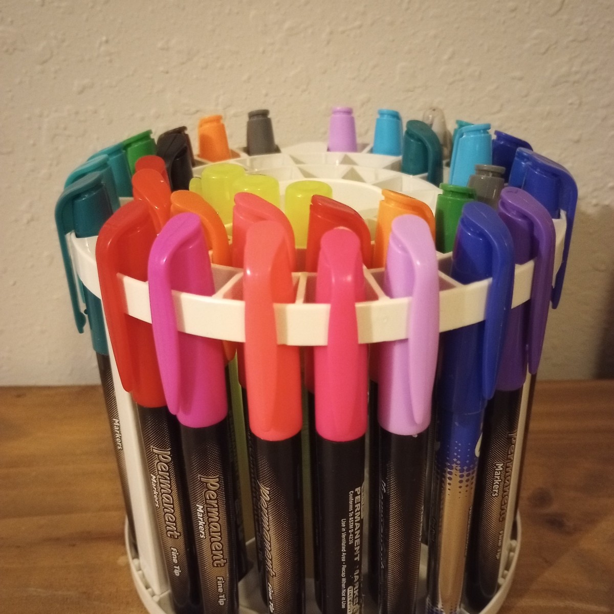 Markers and Pens Holder | ThriftyFun