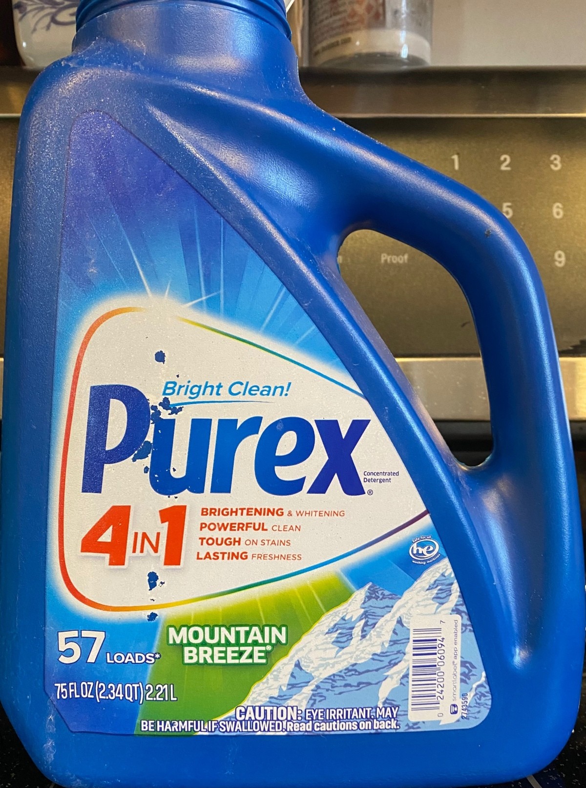 Using Laundry Detergent Bottle To Water Birds? | ThriftyFun