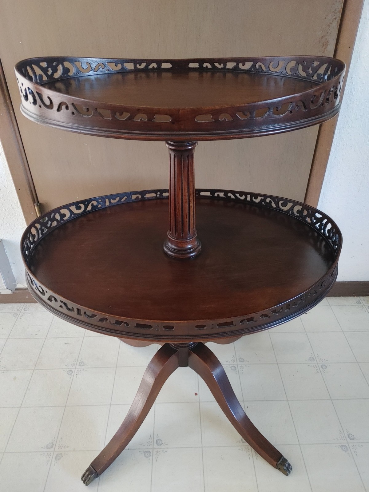 Information About Imperial Table? | ThriftyFun